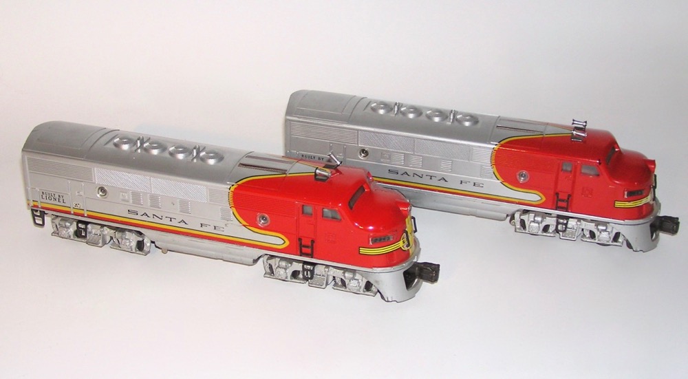 Lionel Postwar 2343 Santa Fe F3 Diesels AA Units 1952 ONLY OB